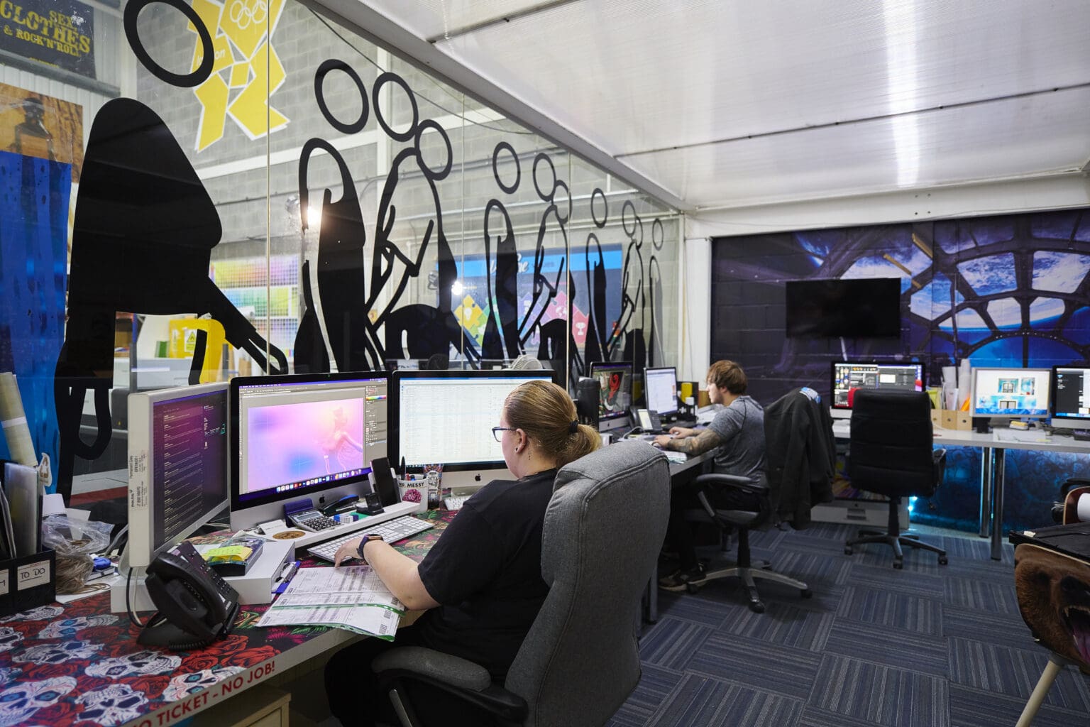 Contact Us - Vinyline Graphics